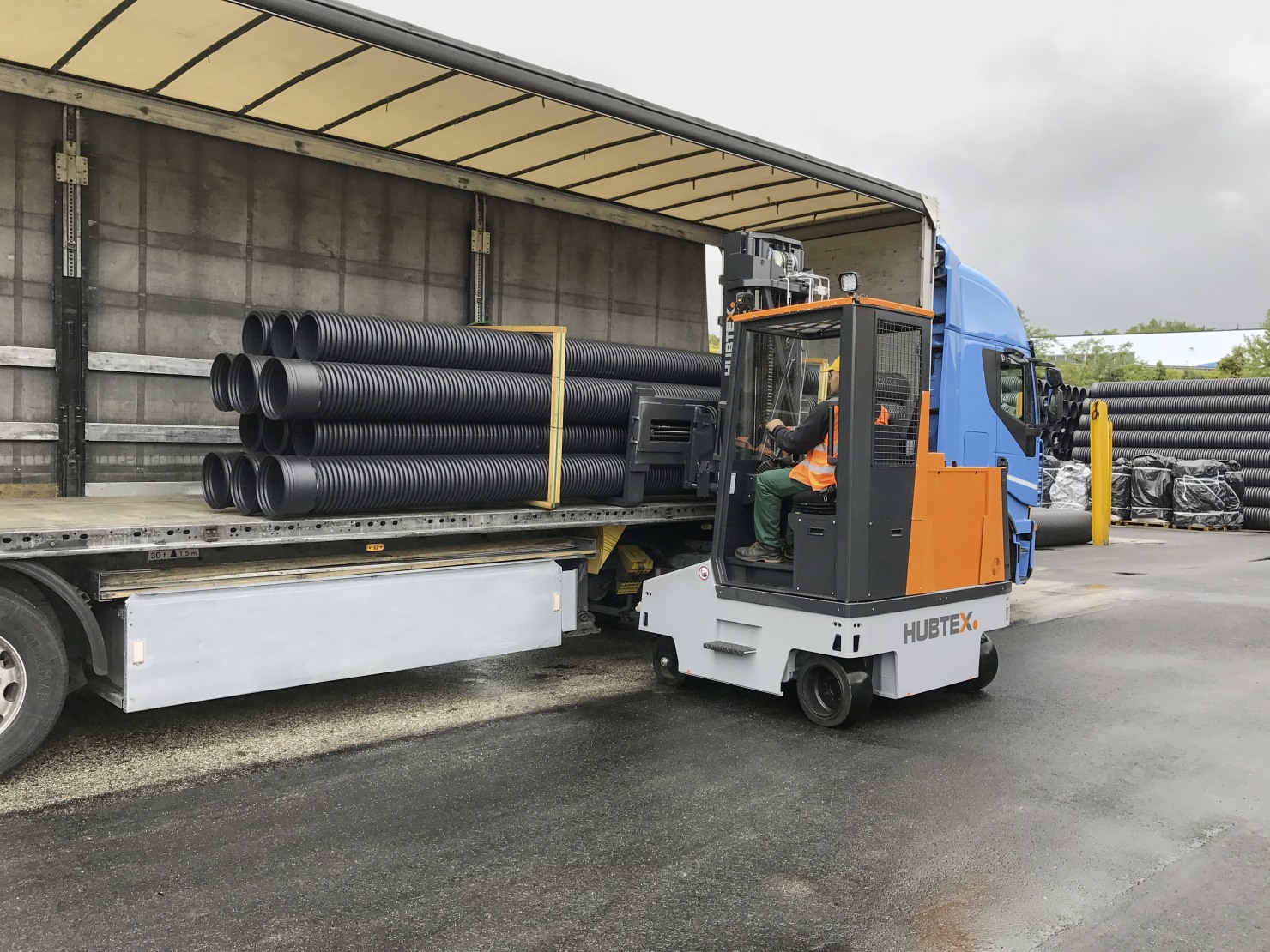 Transporte de materiales de construcción y elementos prefabricados | HUBTEX