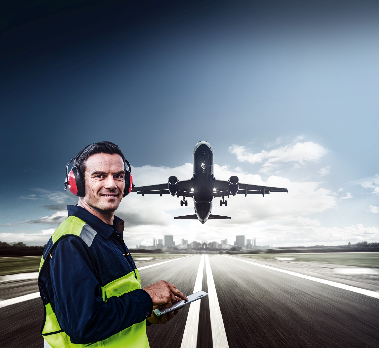 Semi to fully automated solutions for the aviation industry | HUBTEX