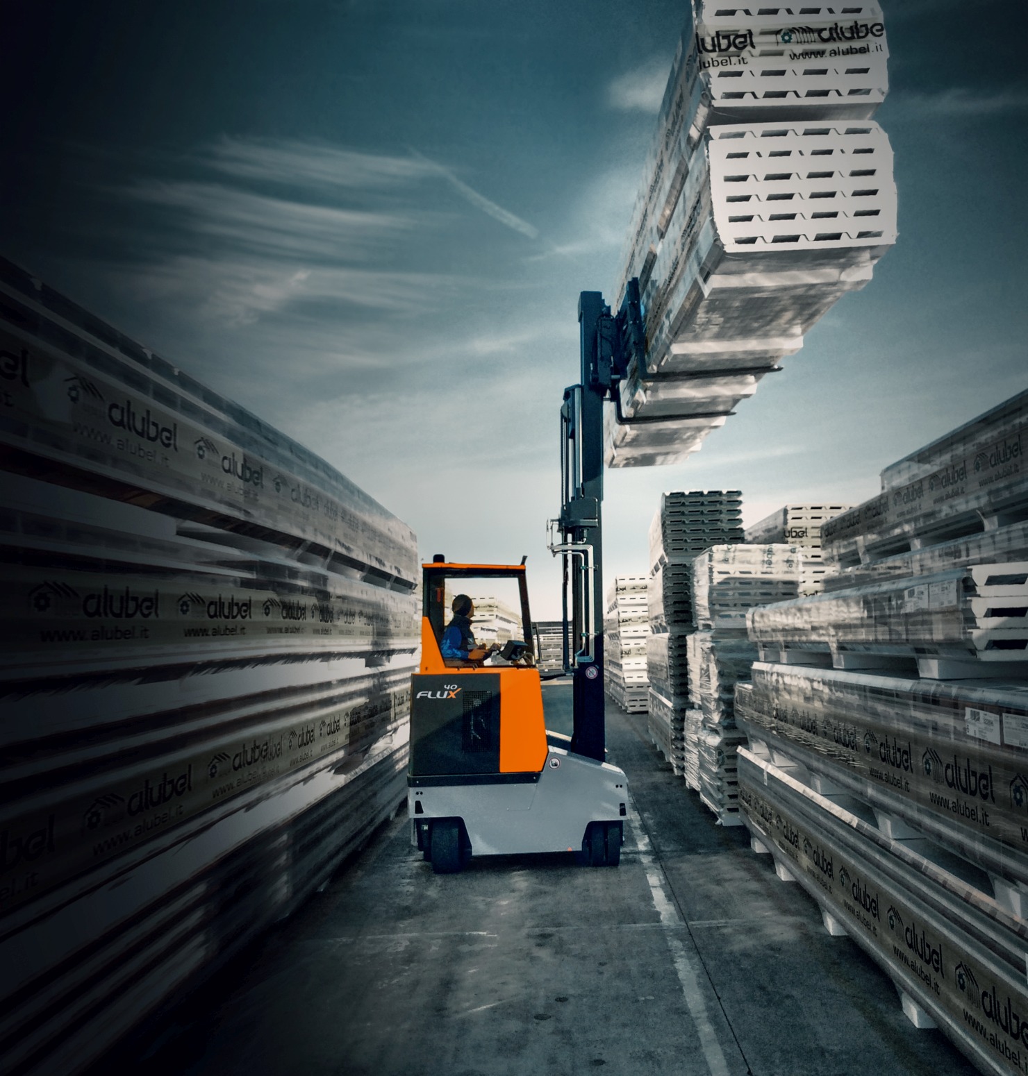 Electric multi directional counterbalanced forklift: Unbeatably agile ...