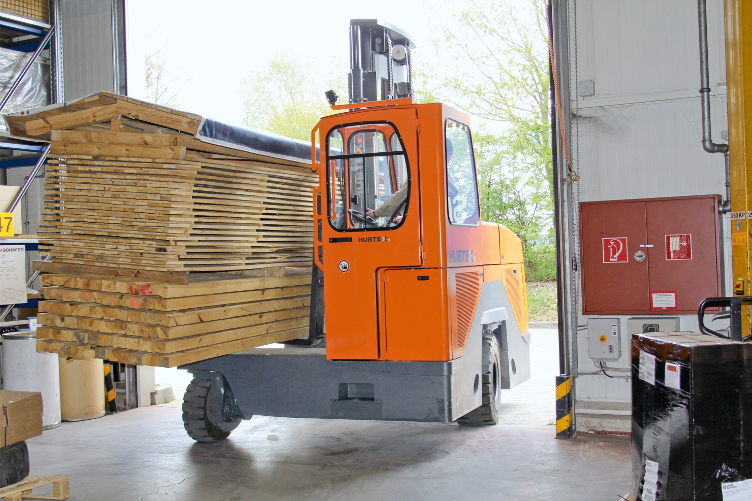 Transport of building materials and prefabricated elements | HUBTEX