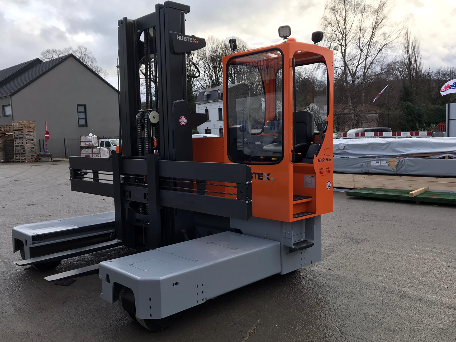 MQ35 Mehrwegestapler bei BigMat Poleur-Kinet | HUBTEX