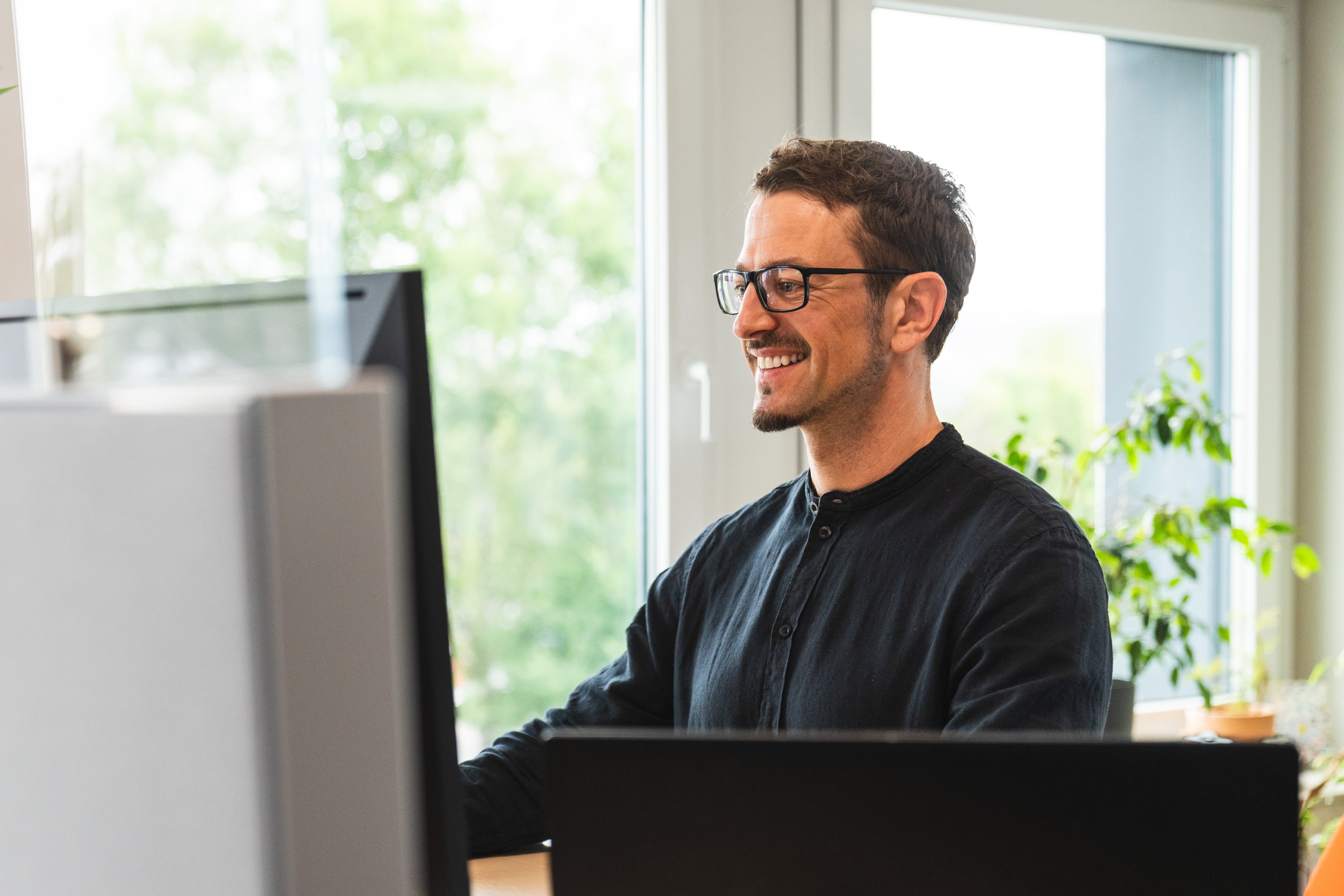 Einblicke aus erster Hand: Mitarbeiter Interviews bei HUBTEX