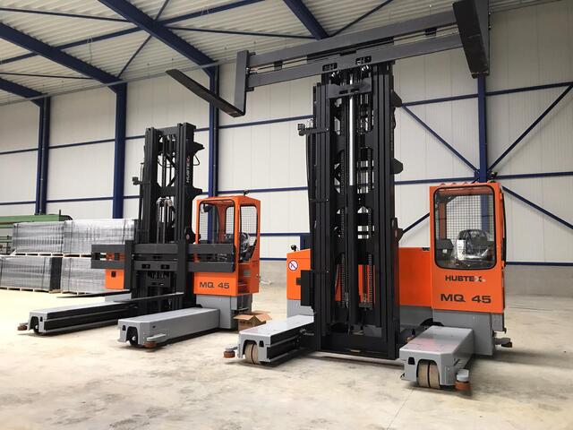 Speciaal geproduceerde zijladers, vloertransportmiddelen voor lange ...