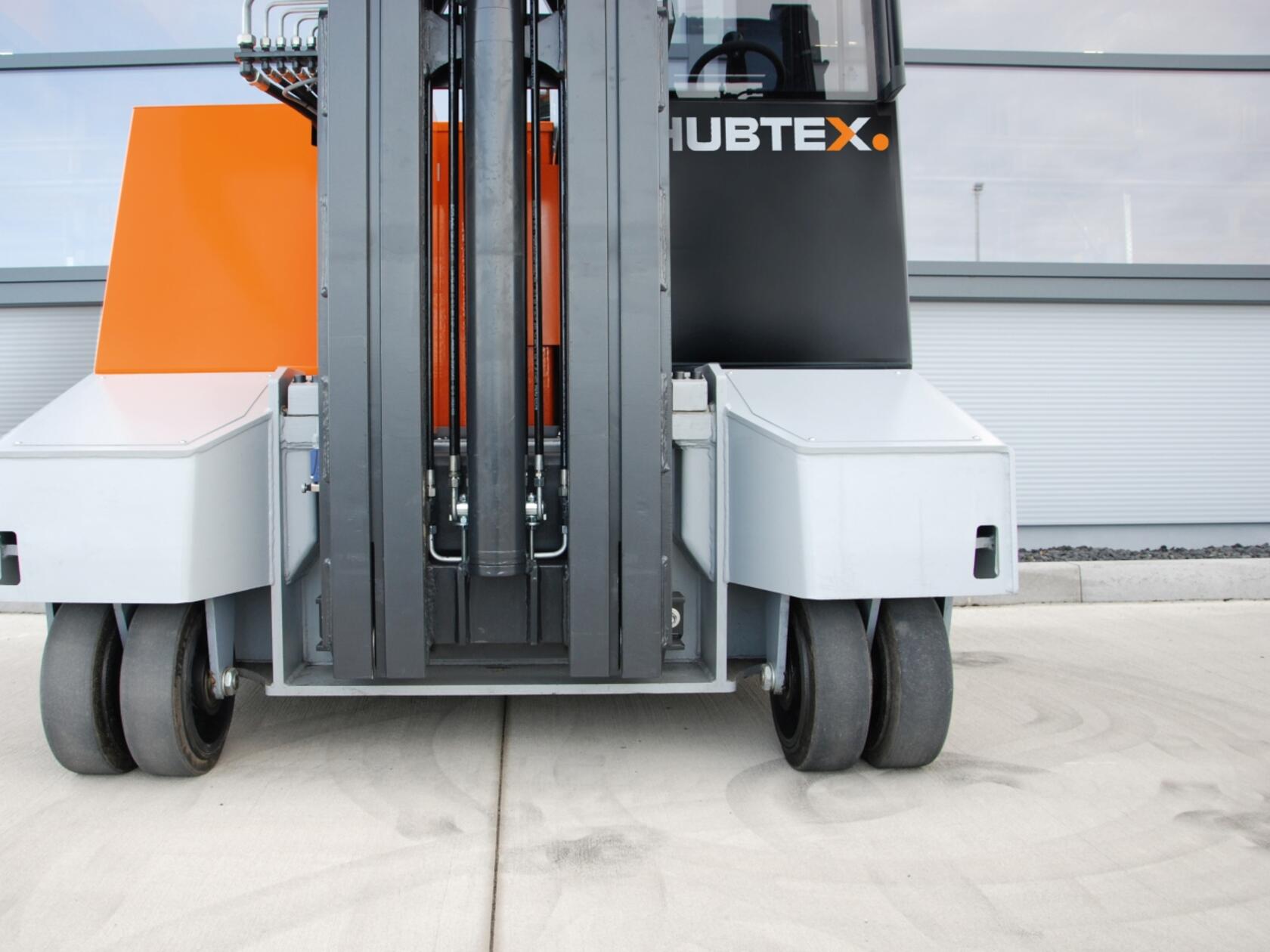 Elektro-Mehrwege-Gegengewichtsstapler: unschlagbar wendig | HUBTEX